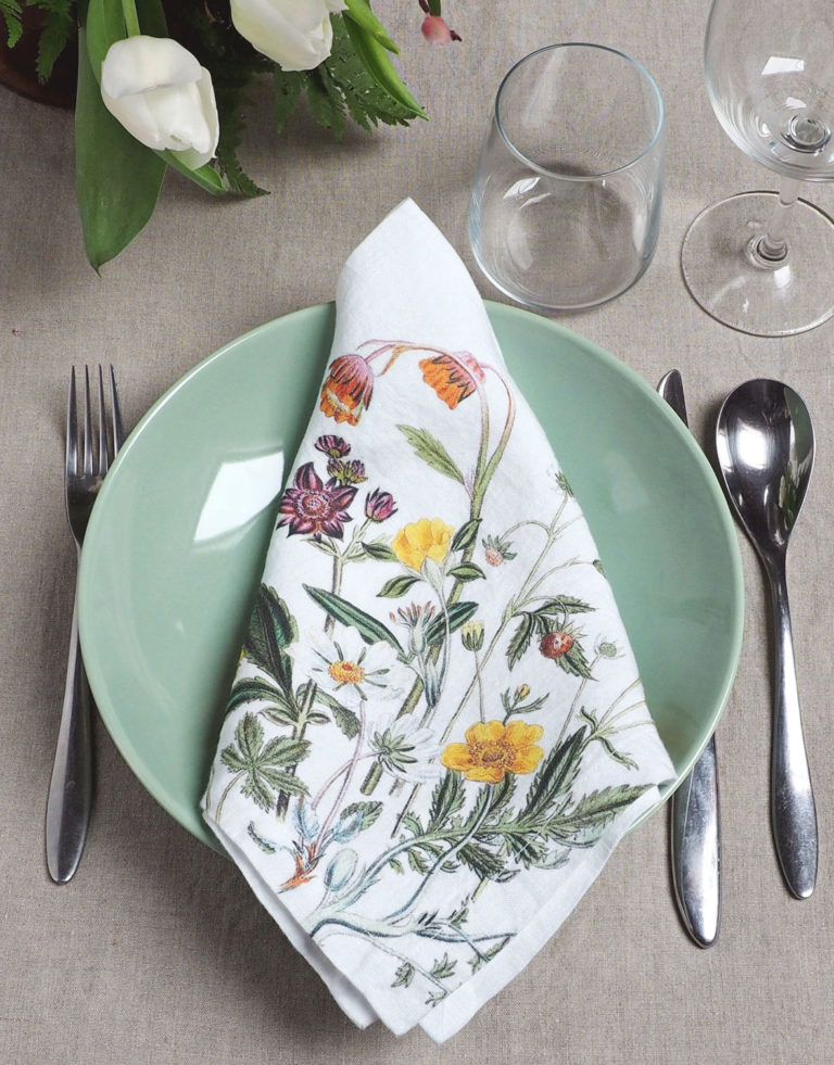 Wildflowers Washed Linen Napkins | LINOROOM | 100% Linen