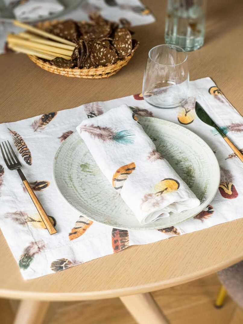Feathers Linen Napkins (set of 6) | 100% linen | LINOROOM