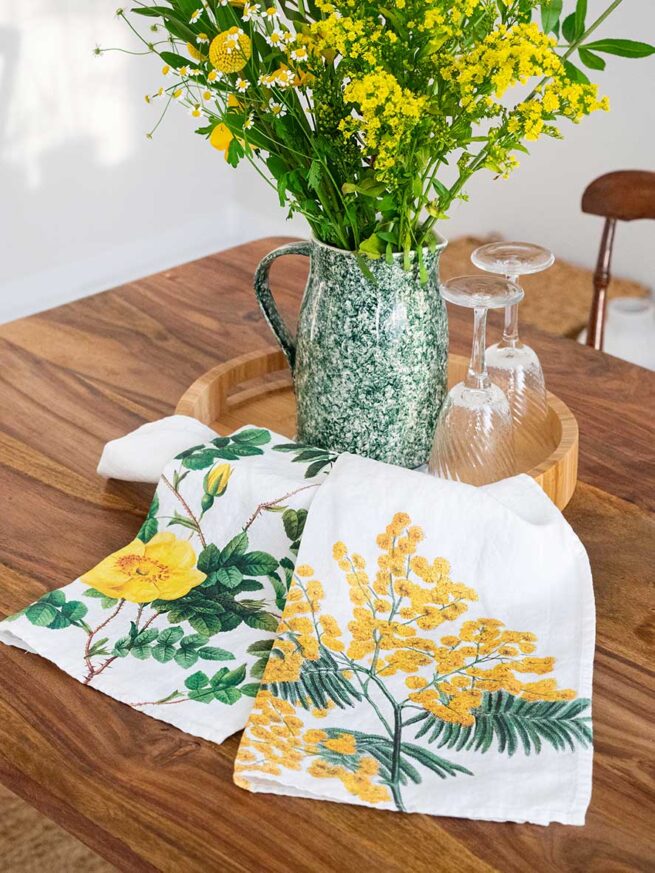 Mimosas Linen Tablecloth - 170x250 cm / 67x98 inches │ Linoroom