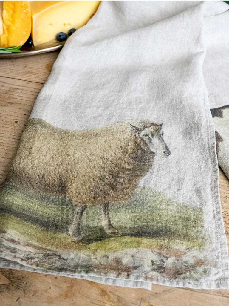 Cow & Sheep Linen Kitchen Towels │ 100% linen │ LINOROOM